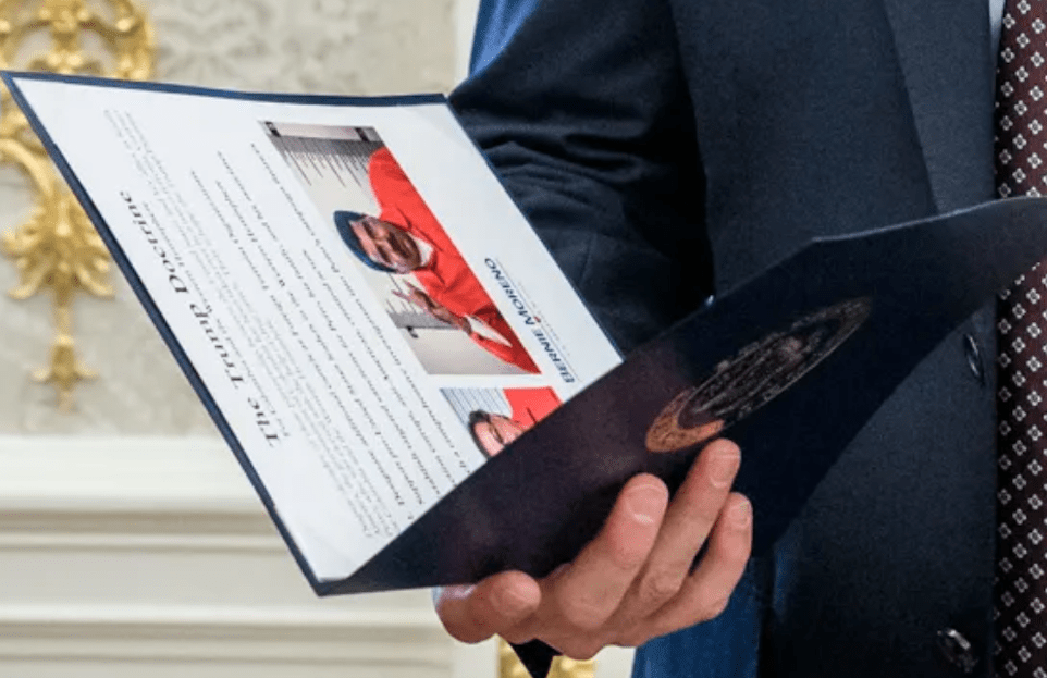 Colombia Reacts to Washington After Petro is Shown as U.S "Prisoner ...