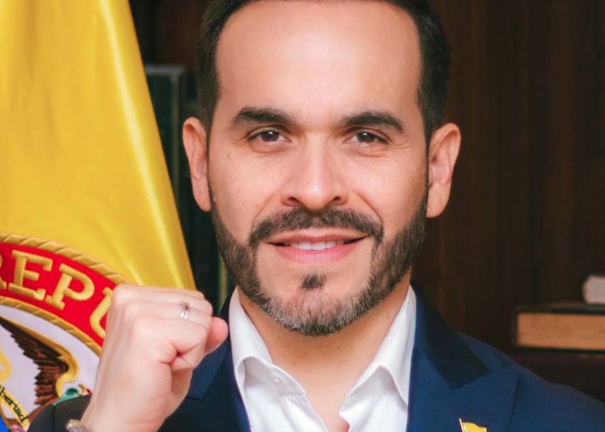 Right-wing candidate De la Espriella leads Colombia presidential race ...